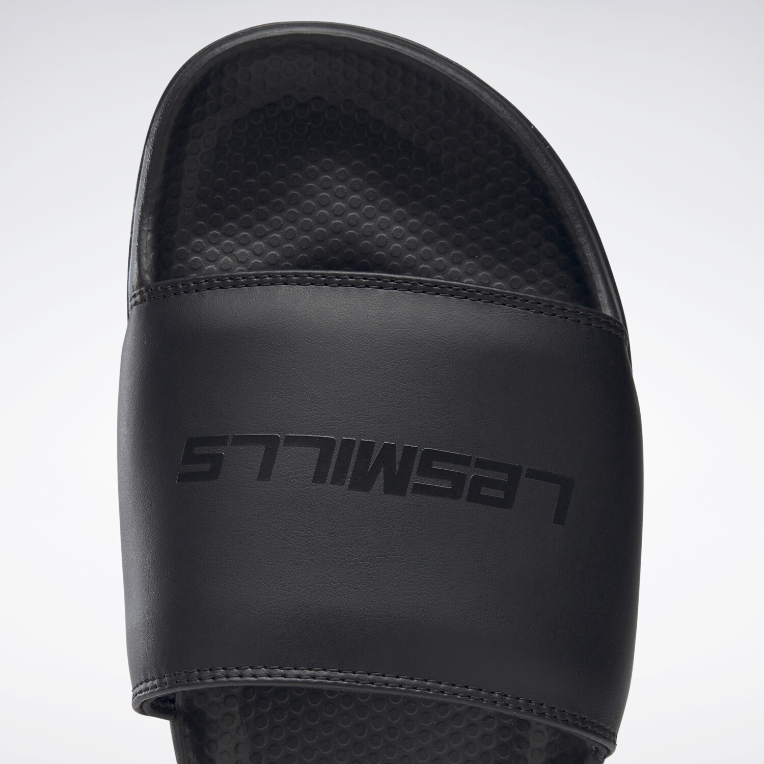 Reebok LES MILLS® Classic Slides Black/Black/Black ab 25,37 ...