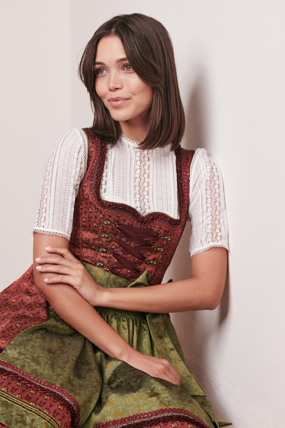 Krüger Dirndl Helmina (60cm) rot ab 179,00 € | Preisvergleich bei idealo.de