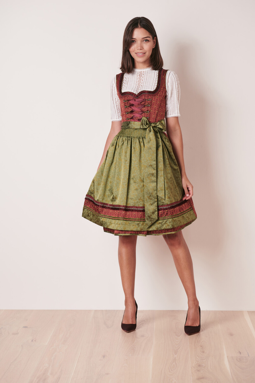 Krüger Dirndl Helmina (60cm) rot ab 179,00 € | Preisvergleich bei idealo.de