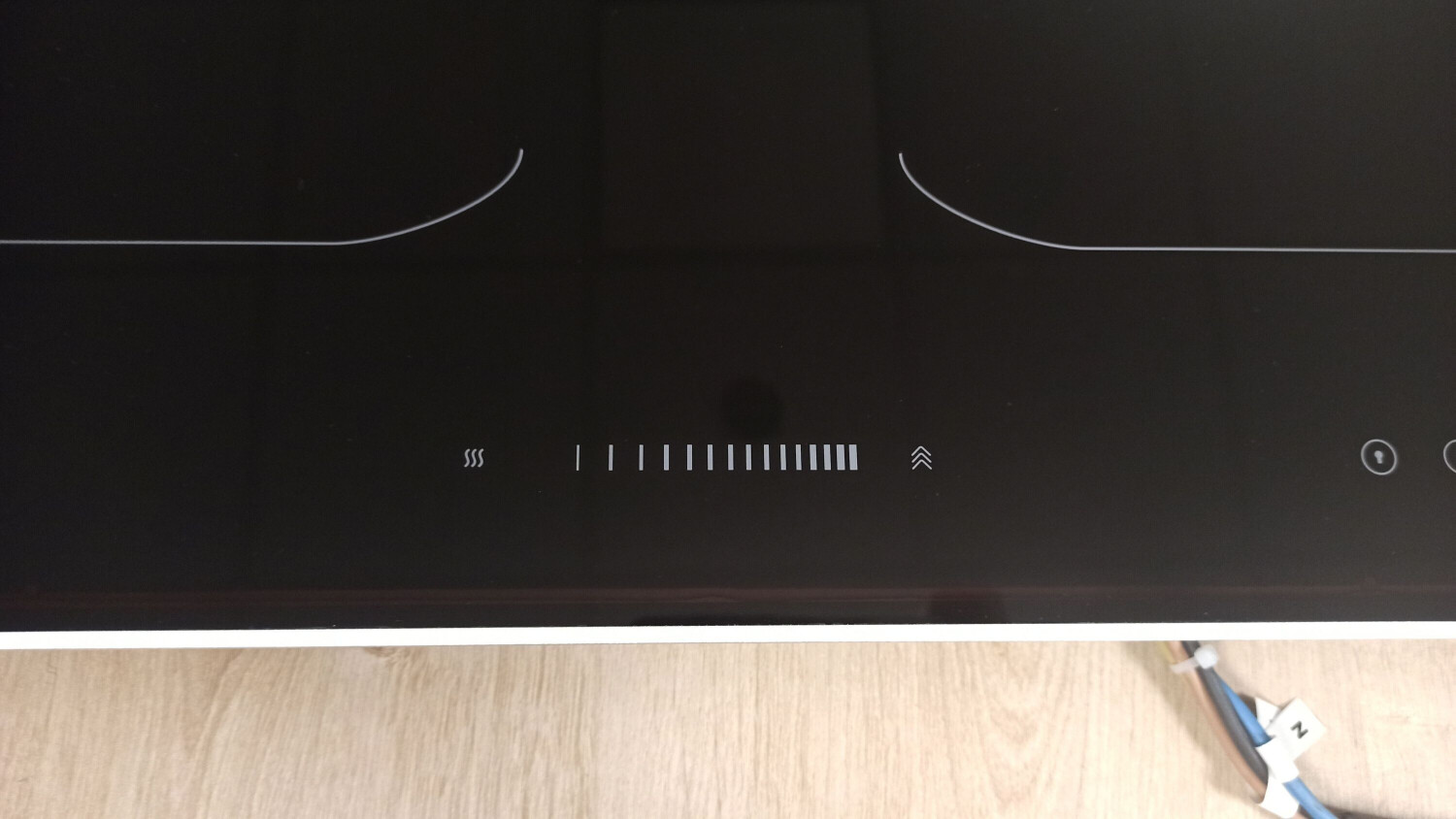 Beko BIM22300X + Midea KI500IX ab 570,00 € | Preisvergleich bei idealo.de