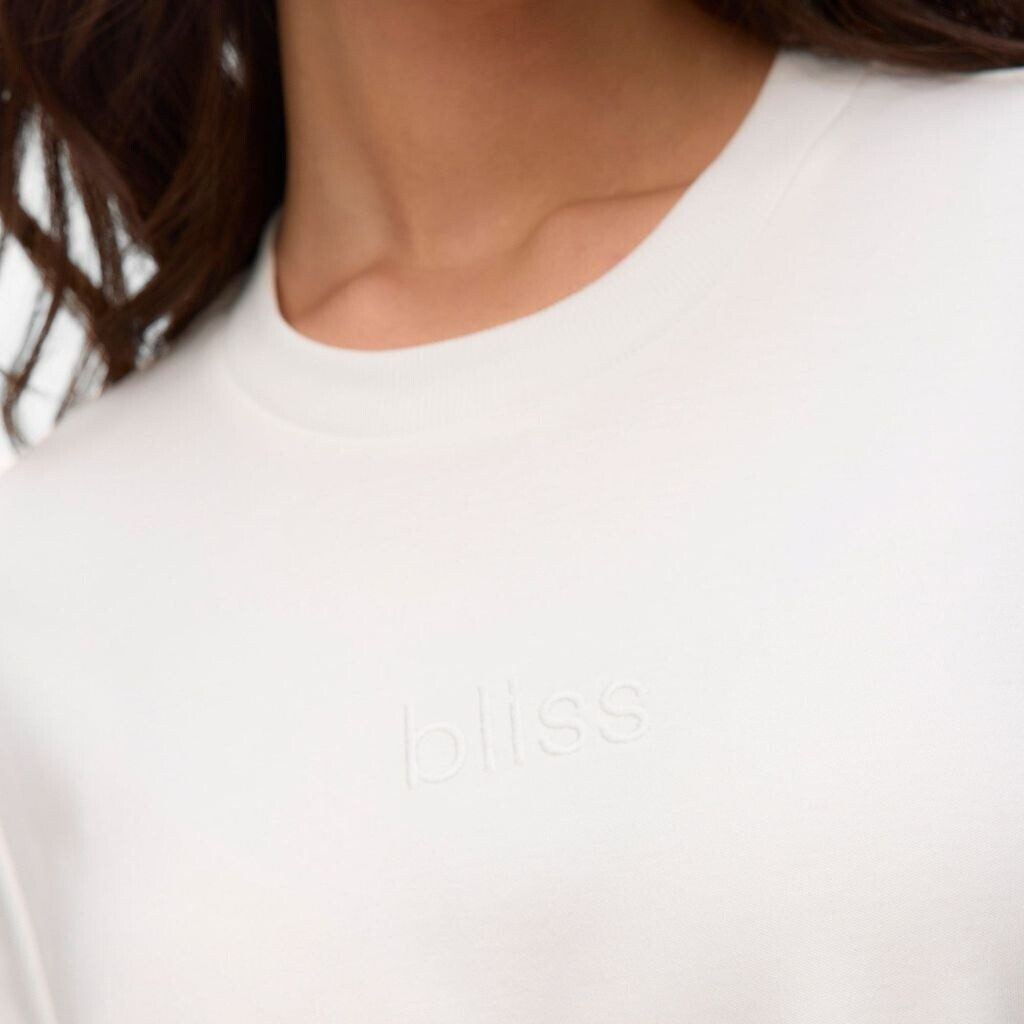 Buy Vero Moda VMPERNILLE METTE SS TOP BOX JRS snow white from £7.37 ...