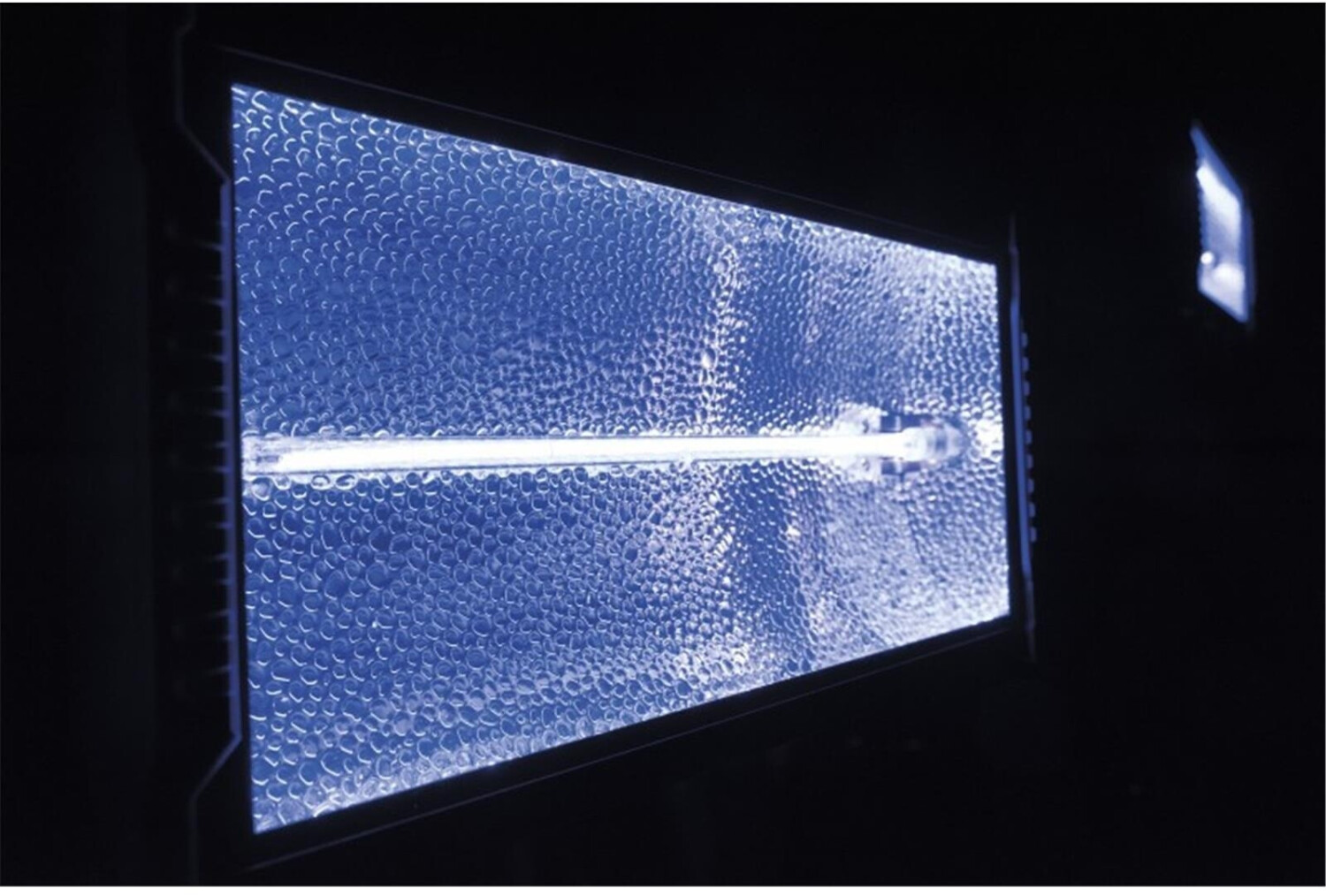 Showtec Titan Strobe BLAZE 1500W + RGB DMX LED ab 240,00 ...