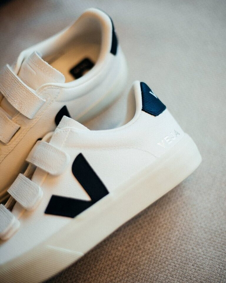 Veja Recife Logo Leather Trainer weiß ab 149.95 € | Vergleiche 2 ...
