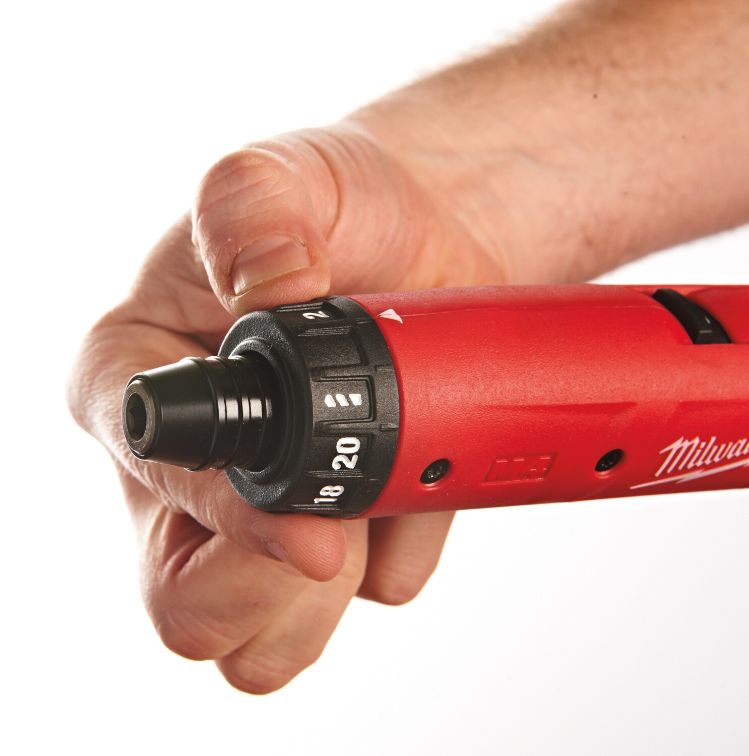 Milwaukee M4 D-202B au meilleur prix sur idealo.fr