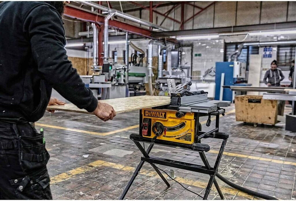 Buy DeWalt DWE7492-QS from £799.99 (Today) – Best Deals on idealo.co.uk